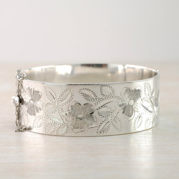 Hallmarked silver bracelet store
